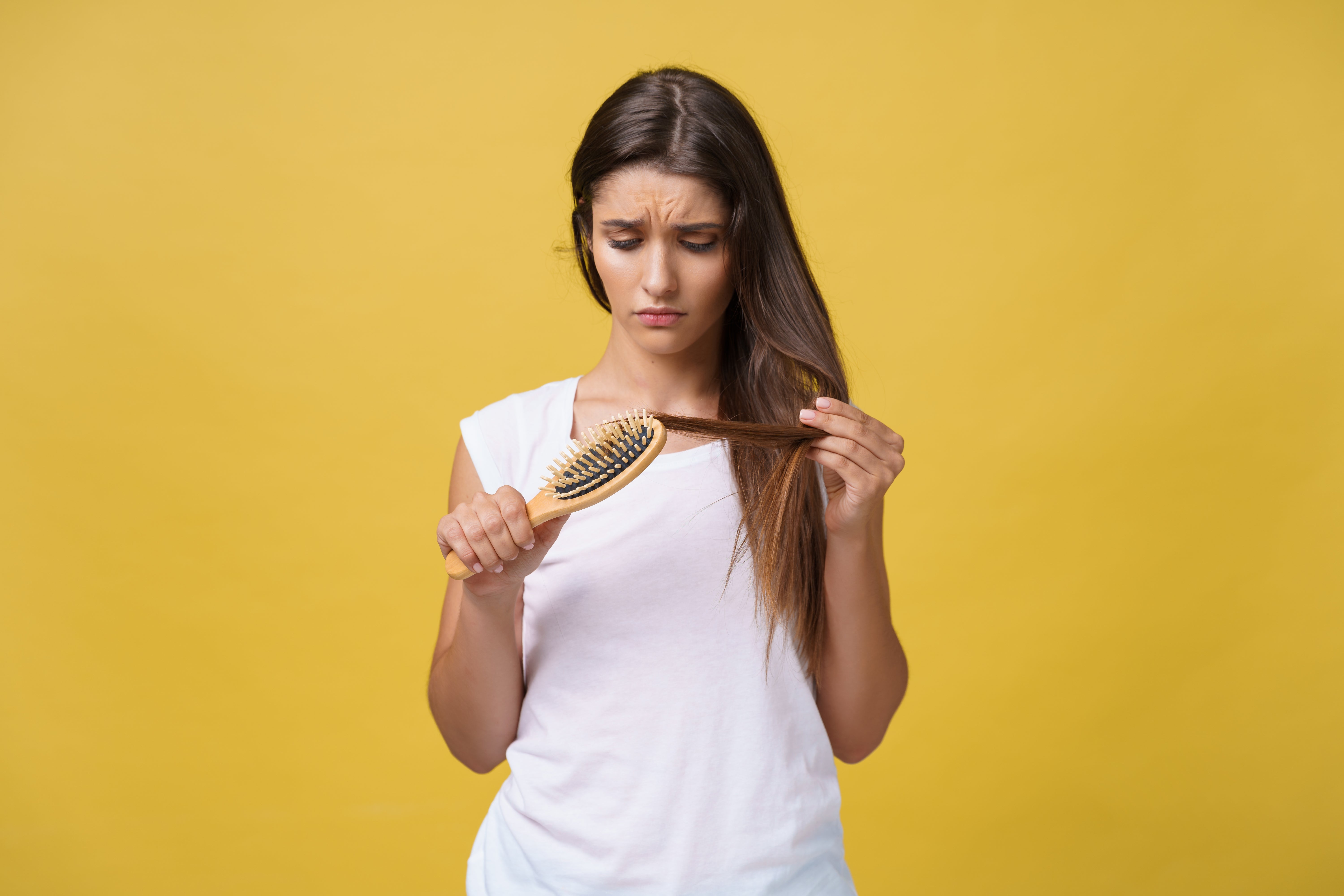 Reasons for Hair Breakage | Causes & Fixes – Avenzes